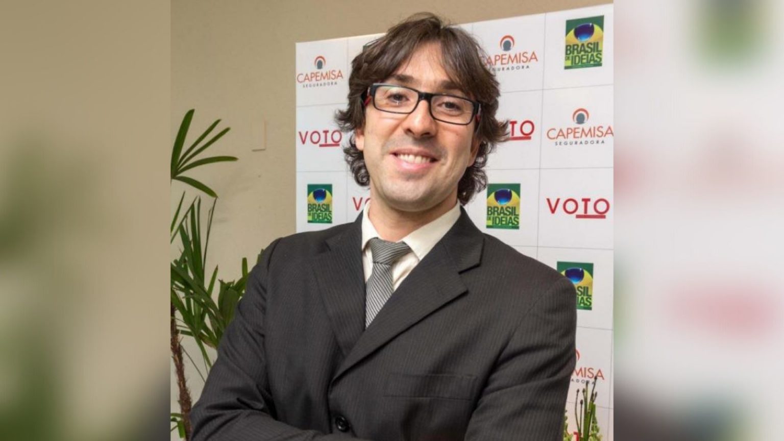 Alessandro Octaviani toma posse como superintendente da Susep ...